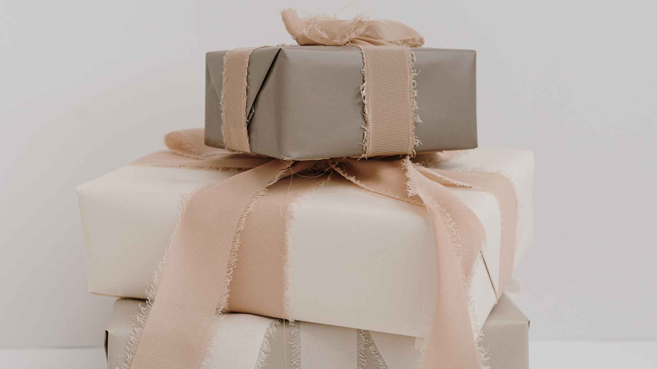 The Surprise Box Every Mom Deserves! – Maxnso